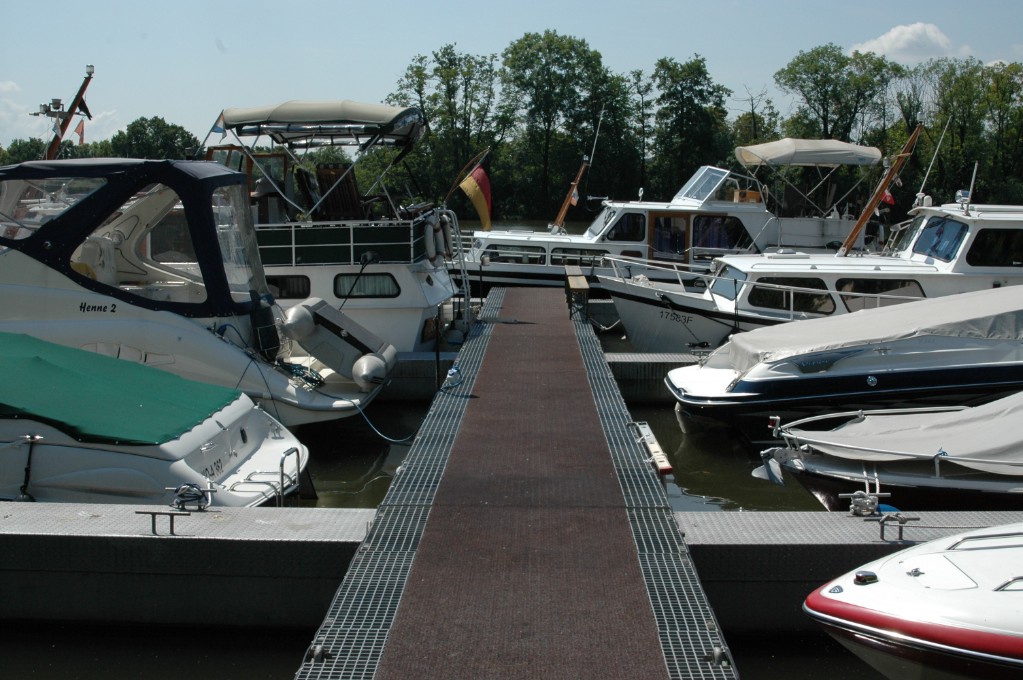 Liegeplatz Frankfurt - Bootsliegeplätze in Frankfurt am Main